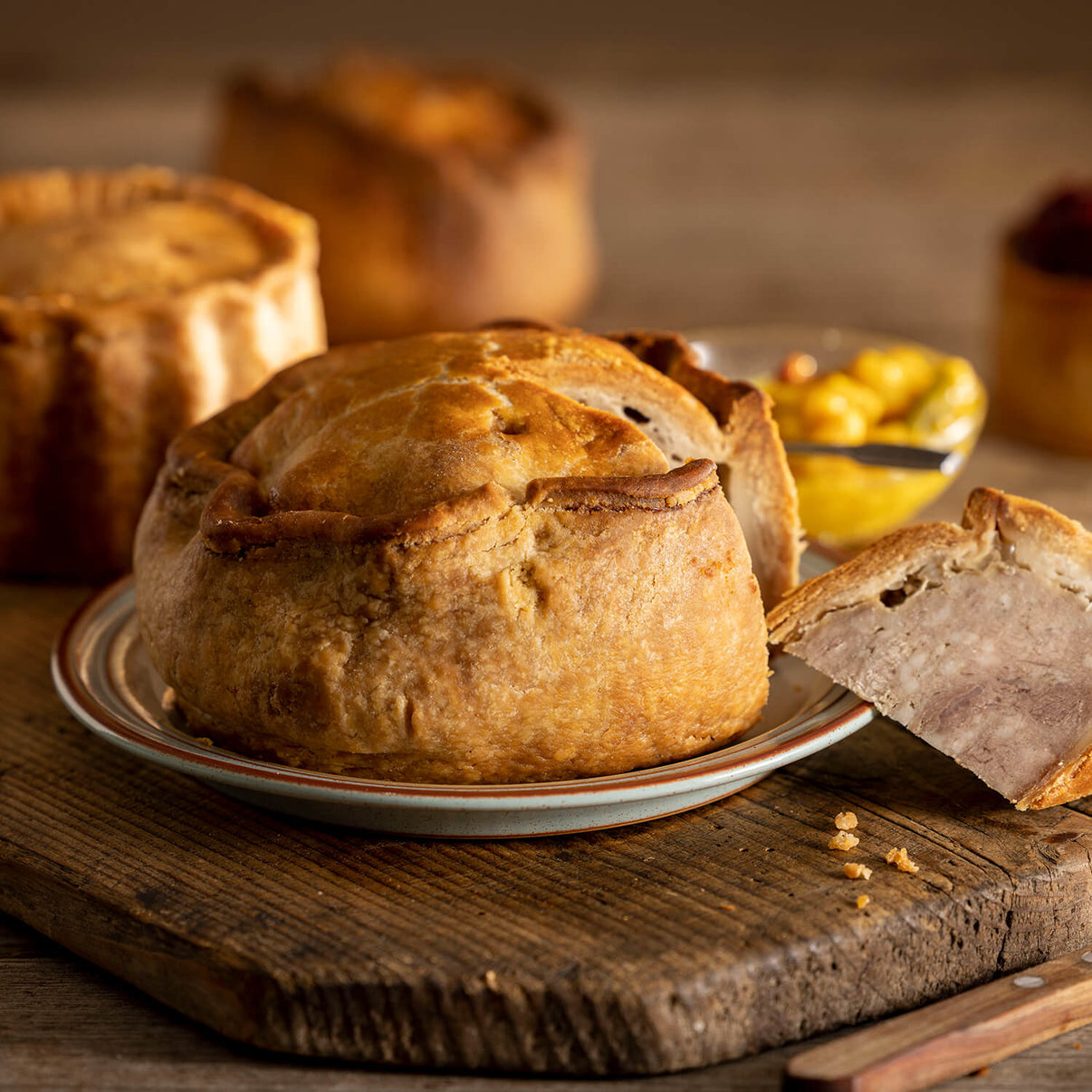 Extra Large Dickinson & Morris Melton Mowbray Pork Pie 790g – Ye Olde ...